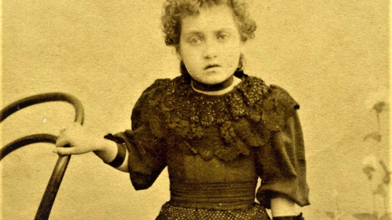 La Niña Lucila y un universo en ciernes | Museo Gabriela Mistral de Vicuña